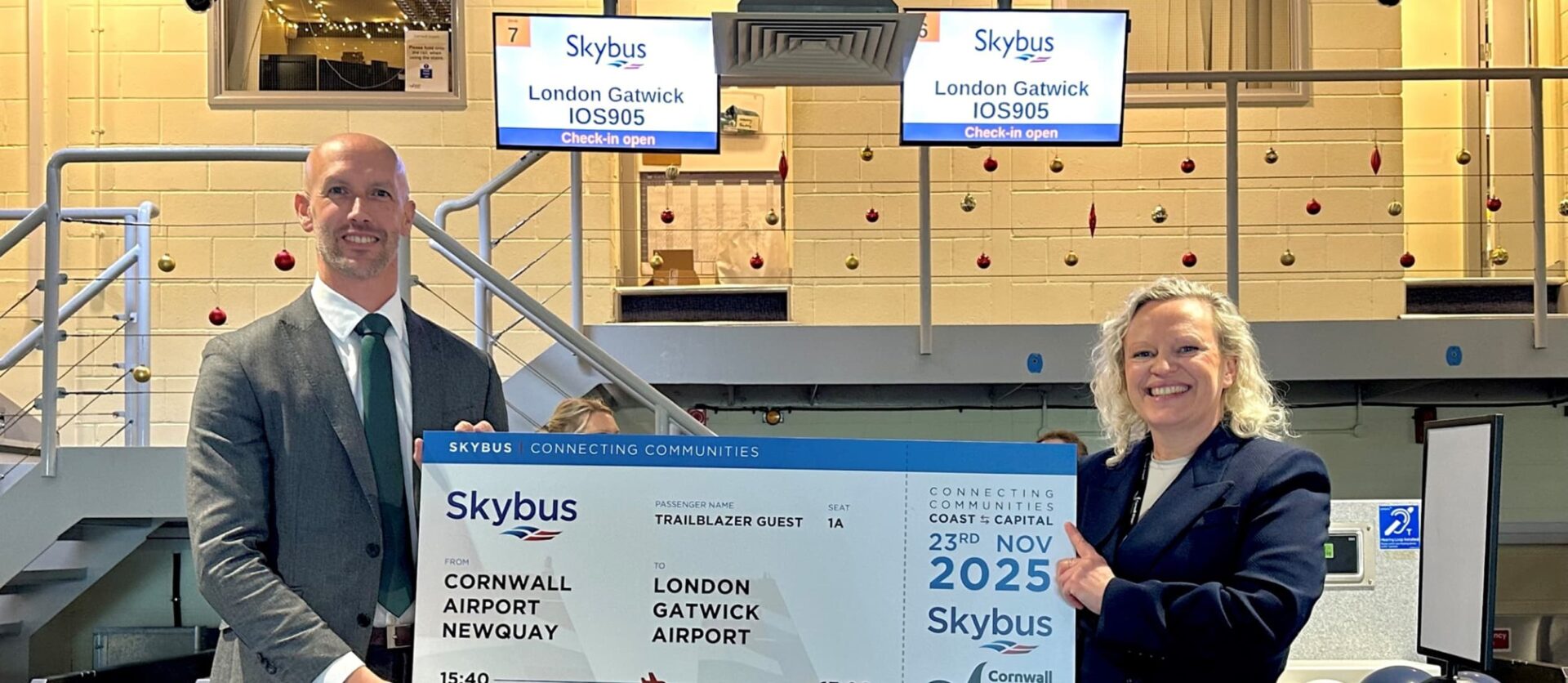 Skybus celebrate first flights - Isles of Scilly Steamship Group